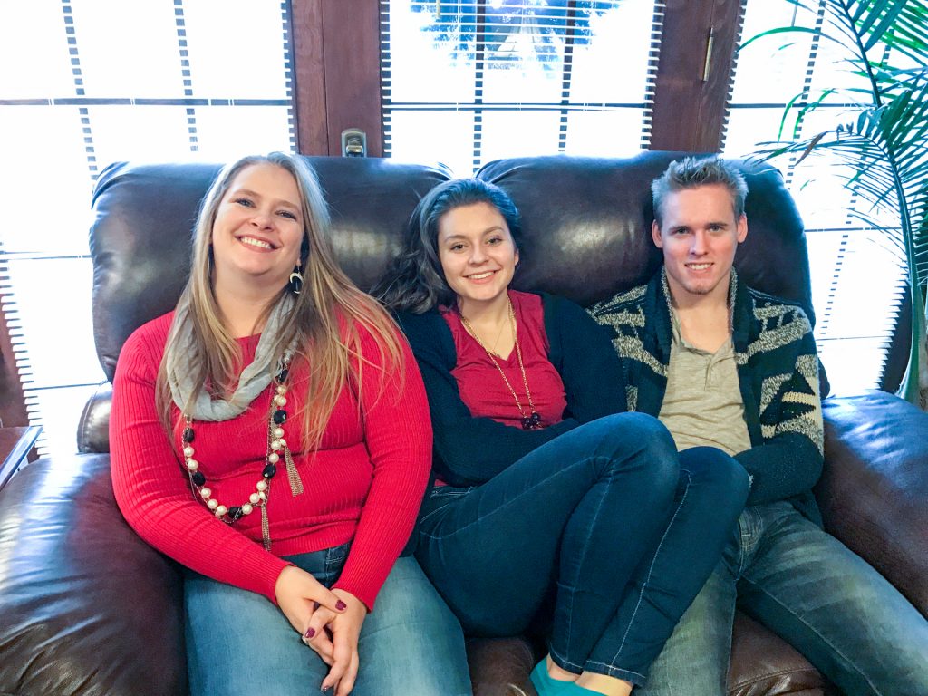 Christmas 2016 at the Loftins – Philip, Leslie & Kayli